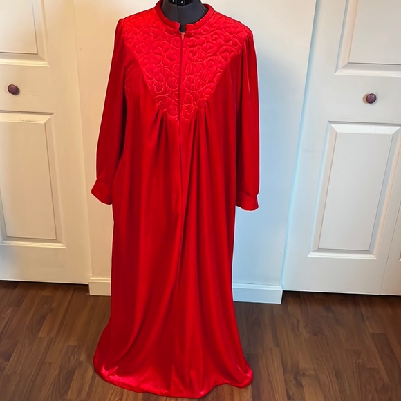 Intimates & Sleepwear | Vintage Red Velour Housecoat | Poshmark